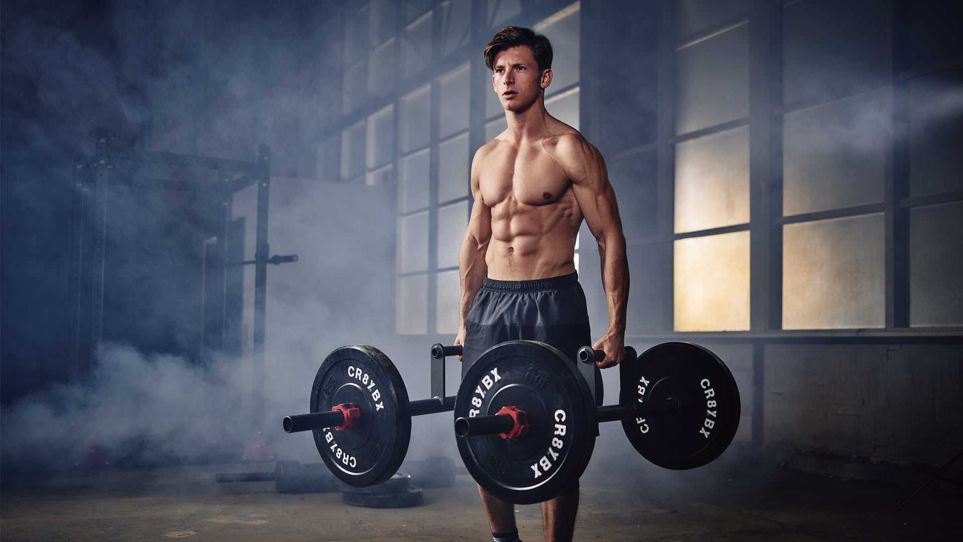 Krachttraining bij jongeren: wat moet je weten? - FIT.nl